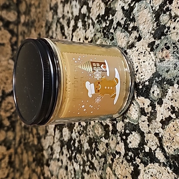 Bath & Body Works | Accents | Bbw Gingerbread Bakery Scented Single ...